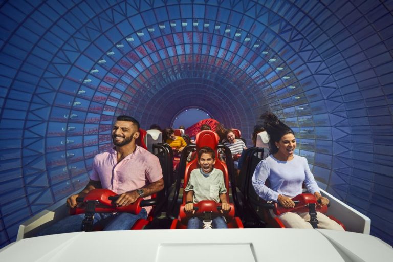 Ferrari World Abu Dhabi - Adrenalinkitzel für die ganze Familie